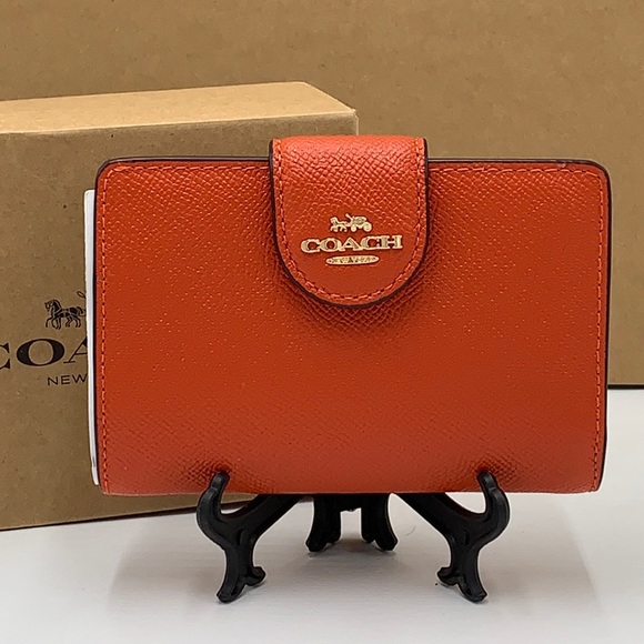 Coach | Bags | Coach Medium Corner Zip Wallet Gold Mango | Poshmark